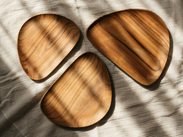 Teak Wood Curve Plate - MATERIAL26